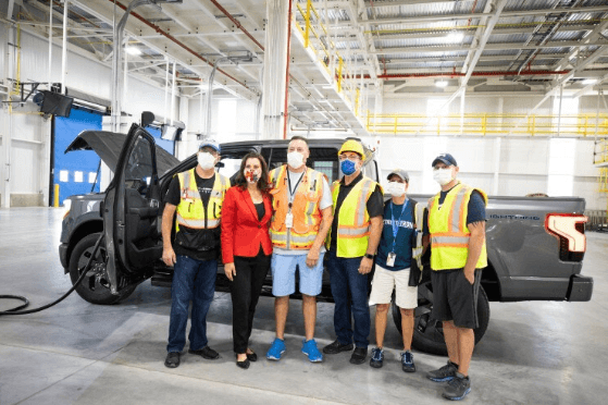 Ford's First Striking Plant Approves New UAW Contract
