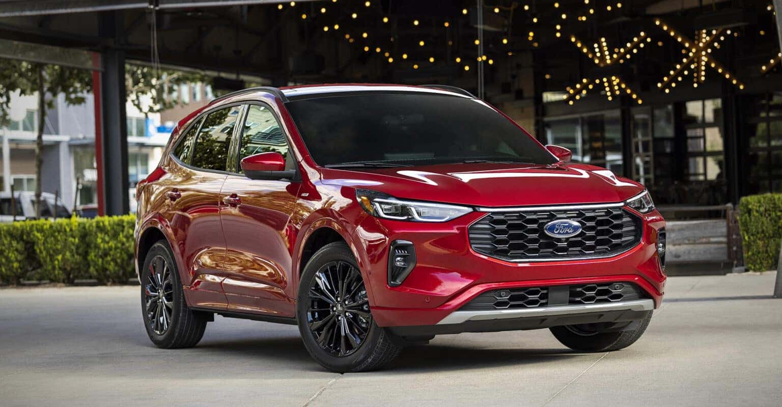 Ford Edge vs. Ford Escape | SUV Comparison at Pundmann Ford