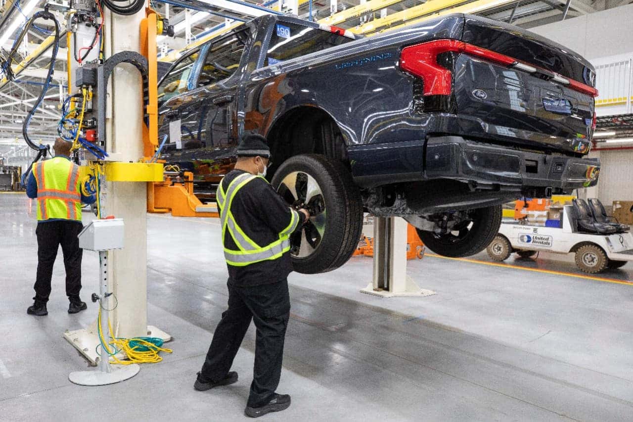 Ford Plans to Double Electric F-150 Lightning Production | Smail Ford